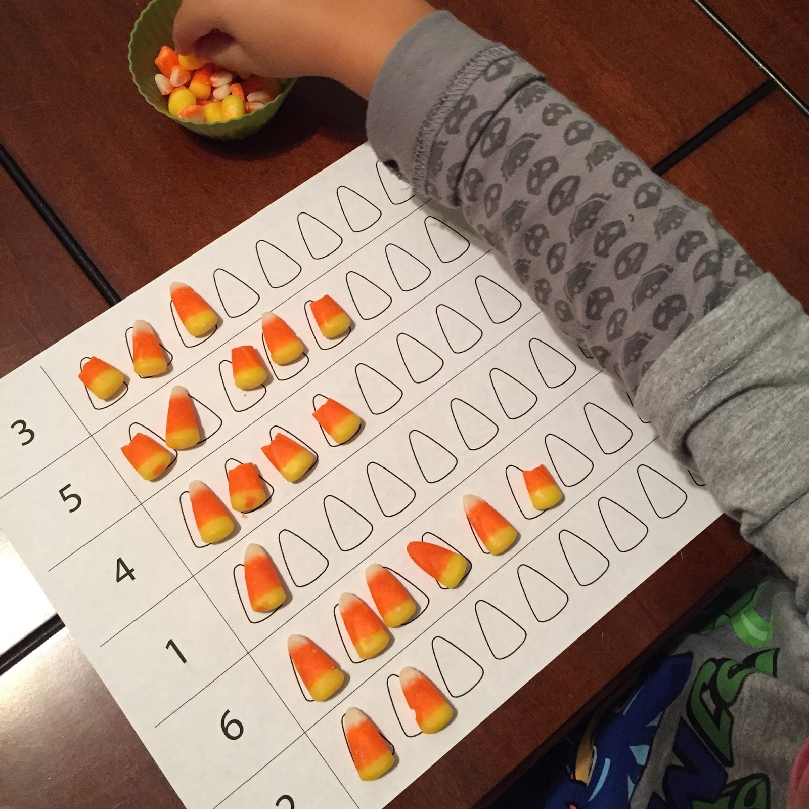It's Pumpkin Day, Mouse! - Craft, Printable & Reading List | Wife Mommy ...