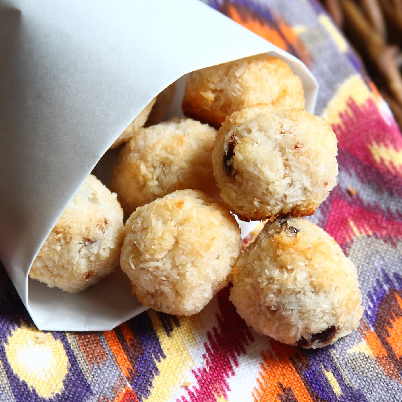 ShowFood Chef: Easy Cherry Coconut Macaroons - Simple Saturday