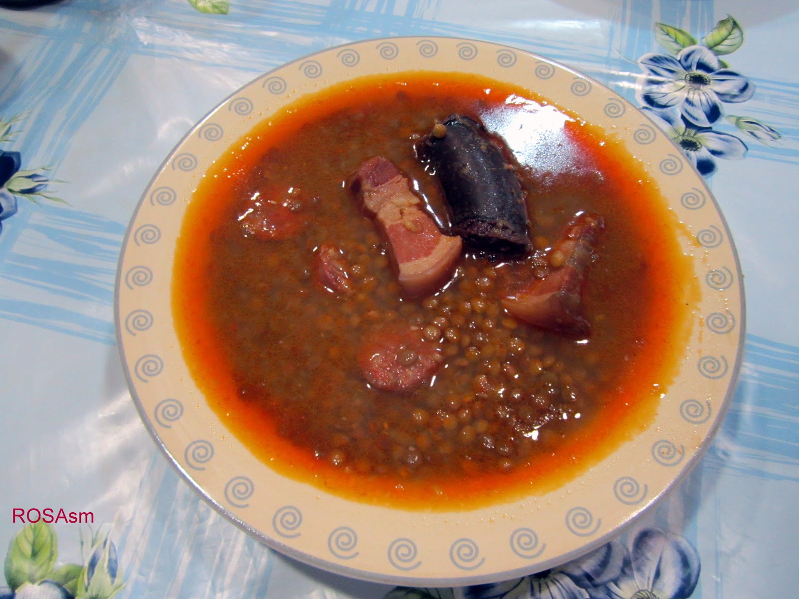 LA COCINA DE HOY Y DE SIEMPRE: LENTEJAS CON CHORIZO Y MORCILLA