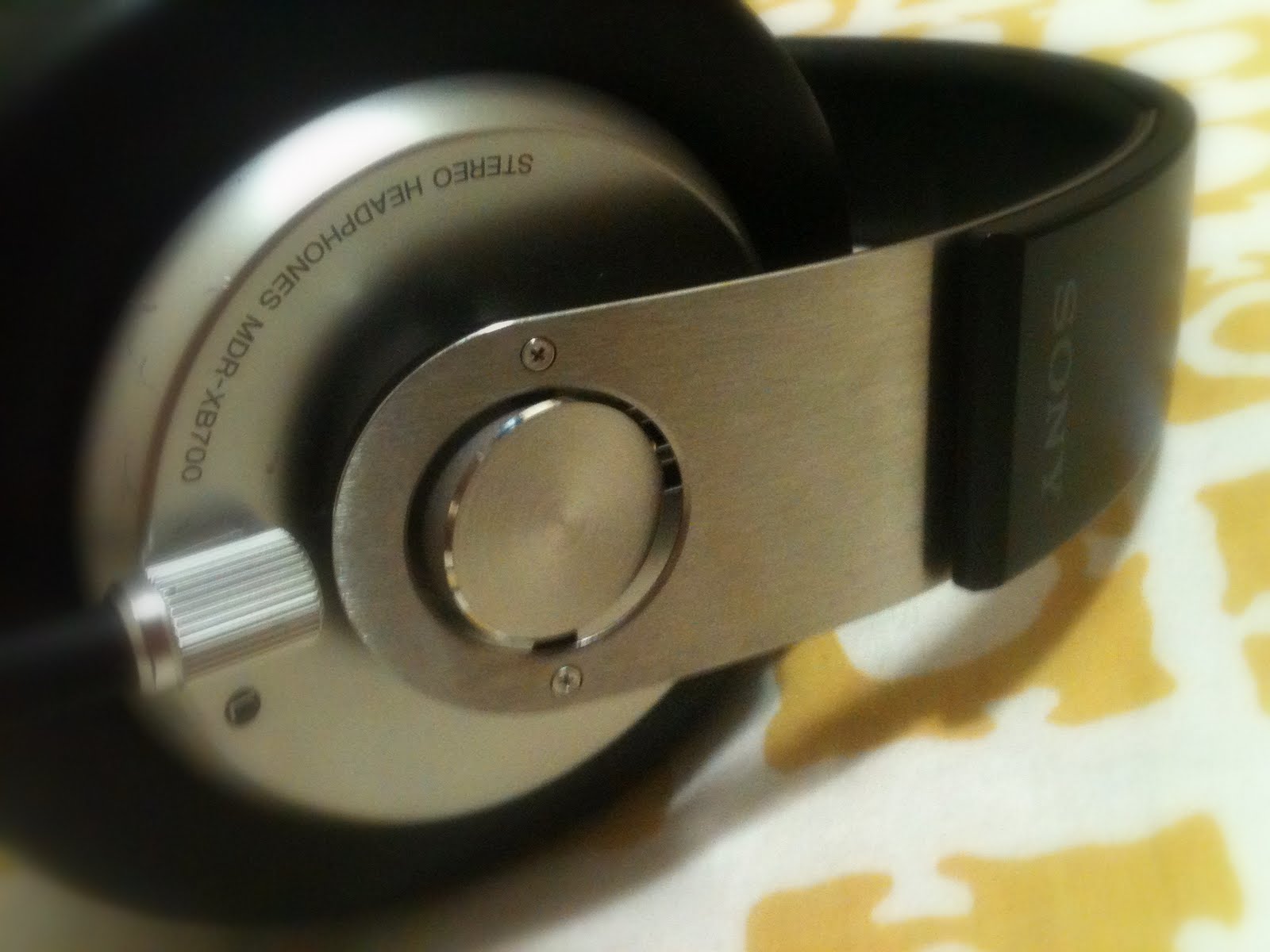 The Hunt For Audio Perfection: The Sony MDR XB 700 Extra Bass Stereo ...