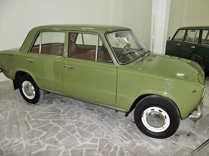 Spotted...cars in Moscow: 1970-87 Lada Cars