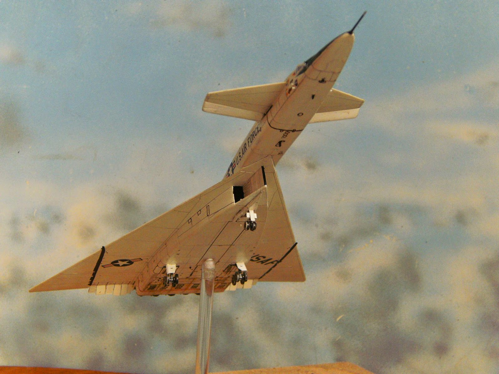 Happyscale-Modellbau: North American XB-70 Valkyrie & Lockheed F-104N ...