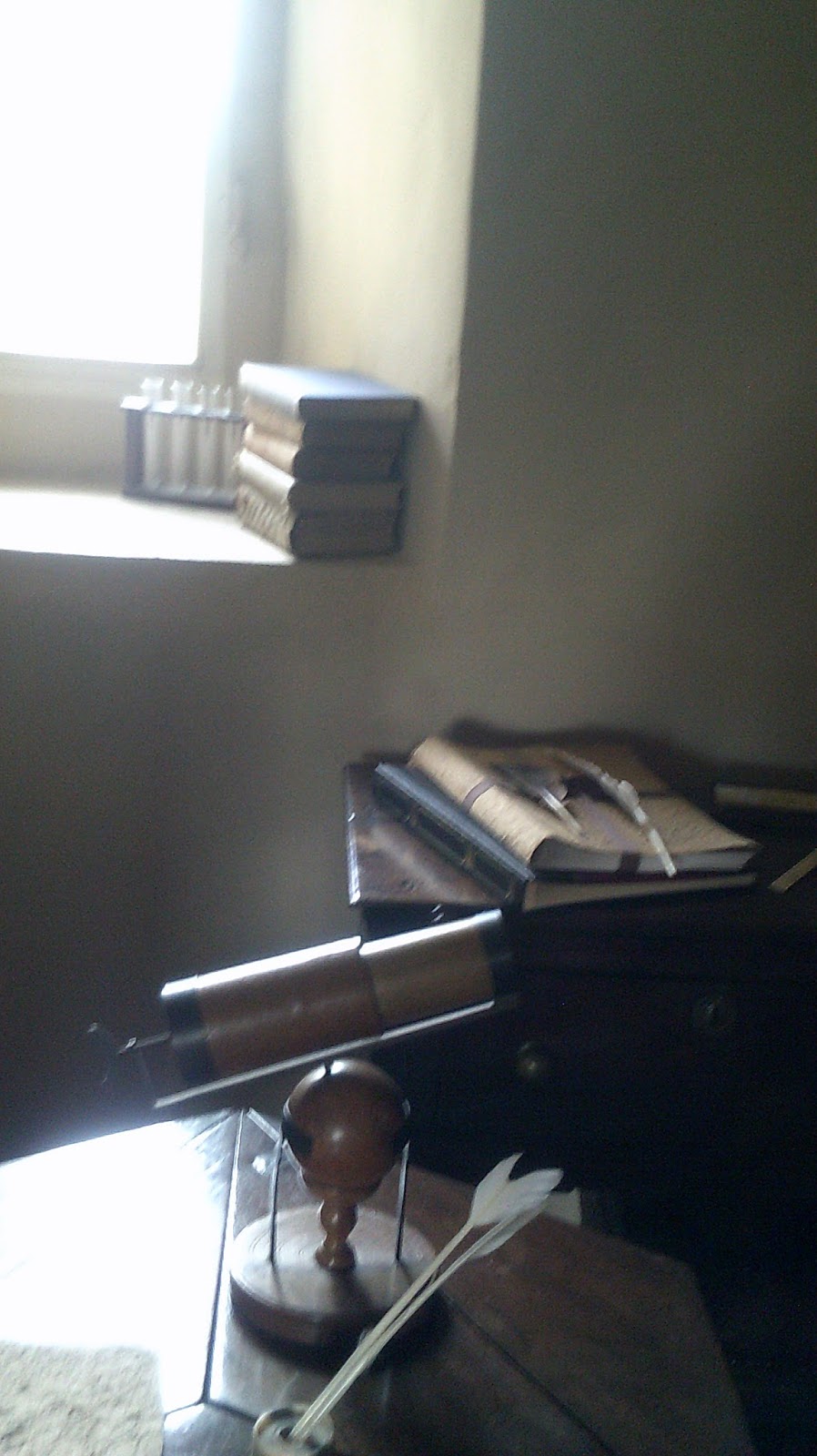 wigton physics: Isaac Newton's prism experiments at Woolsthorpe