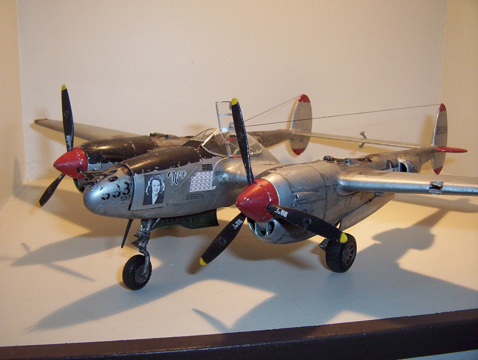 Scale Model Hobby: Lockheed P-38 J Lightning 1:48 scale