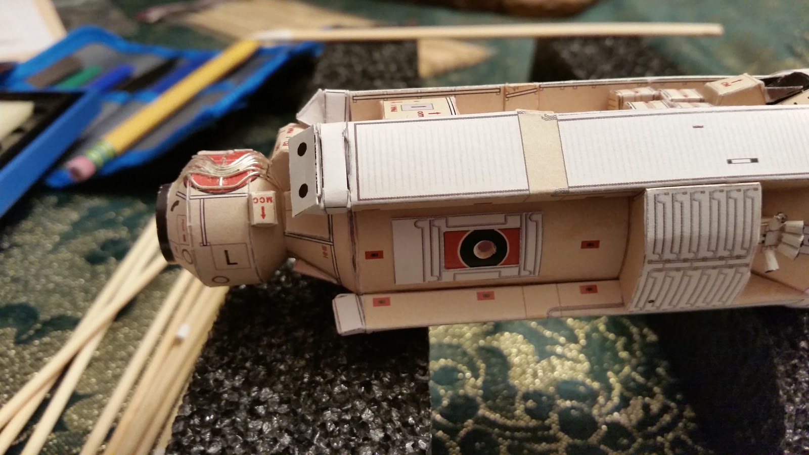 A"Mays"ing Papercraft: ISS "Sunrise"