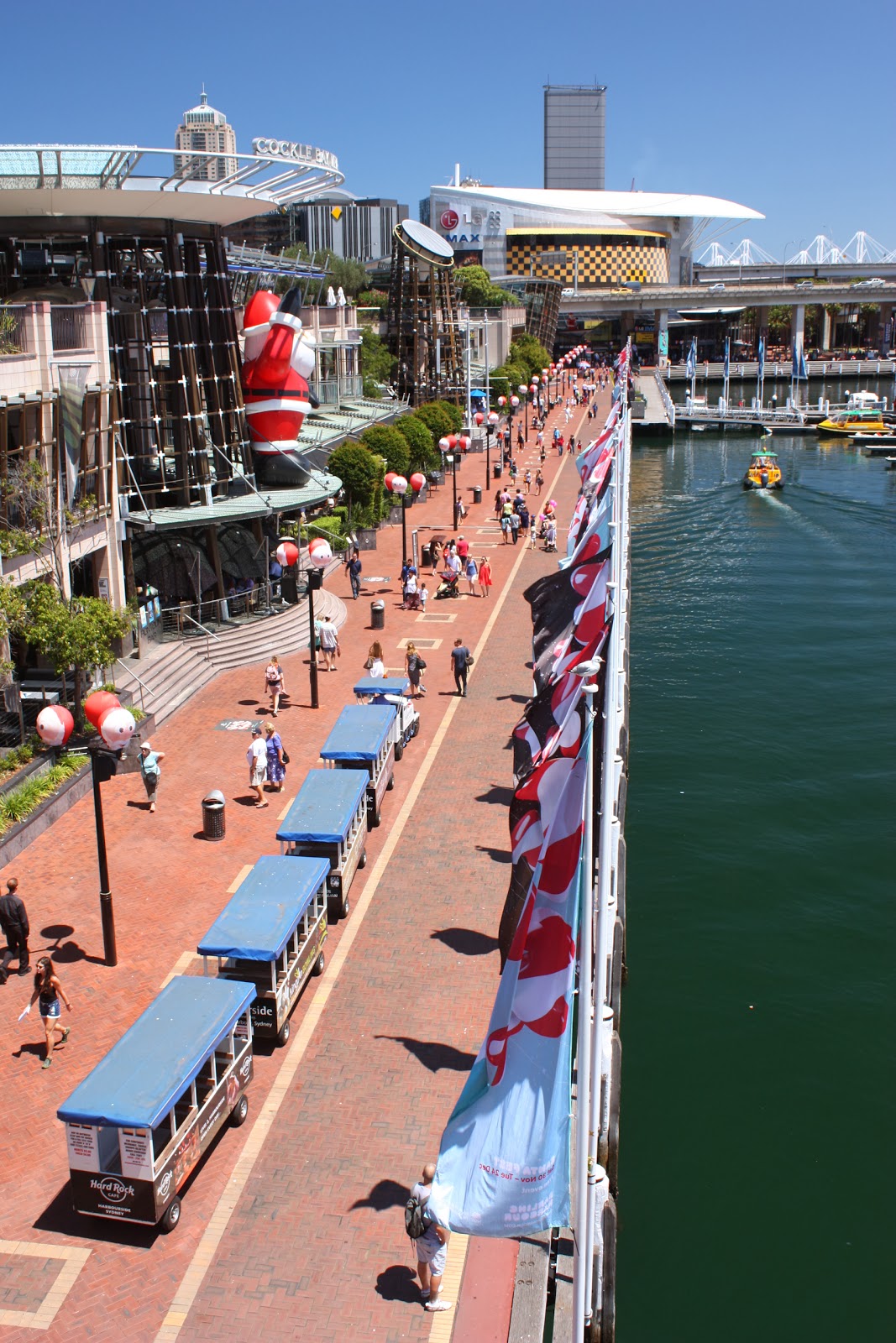 Sydney - City and Suburbs: Darling Harbour, Cockle Bay Wharf