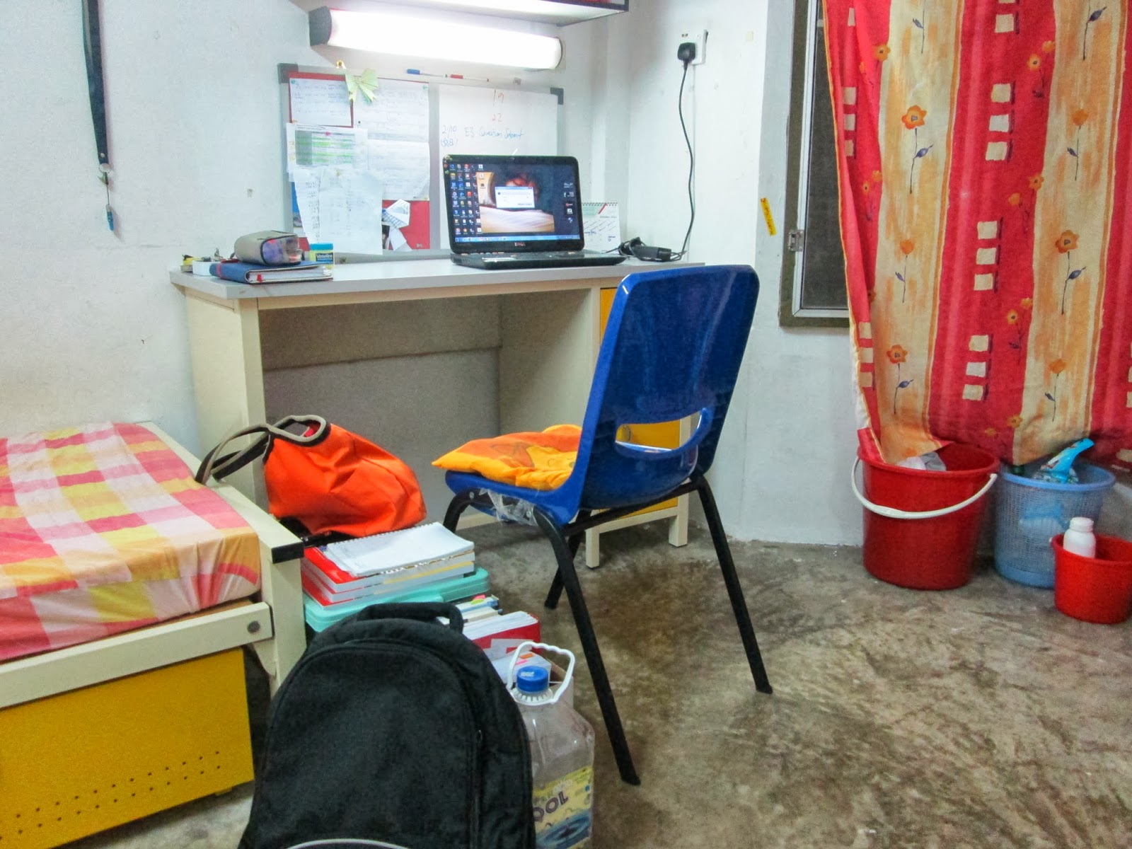 ♥This Is IvYan♥: My Hostel Room Tour