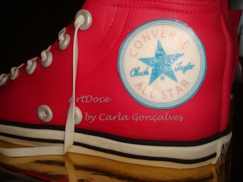 ArtDoce by Carla Gonçalves: Bolo sapatilhas Converse All Star