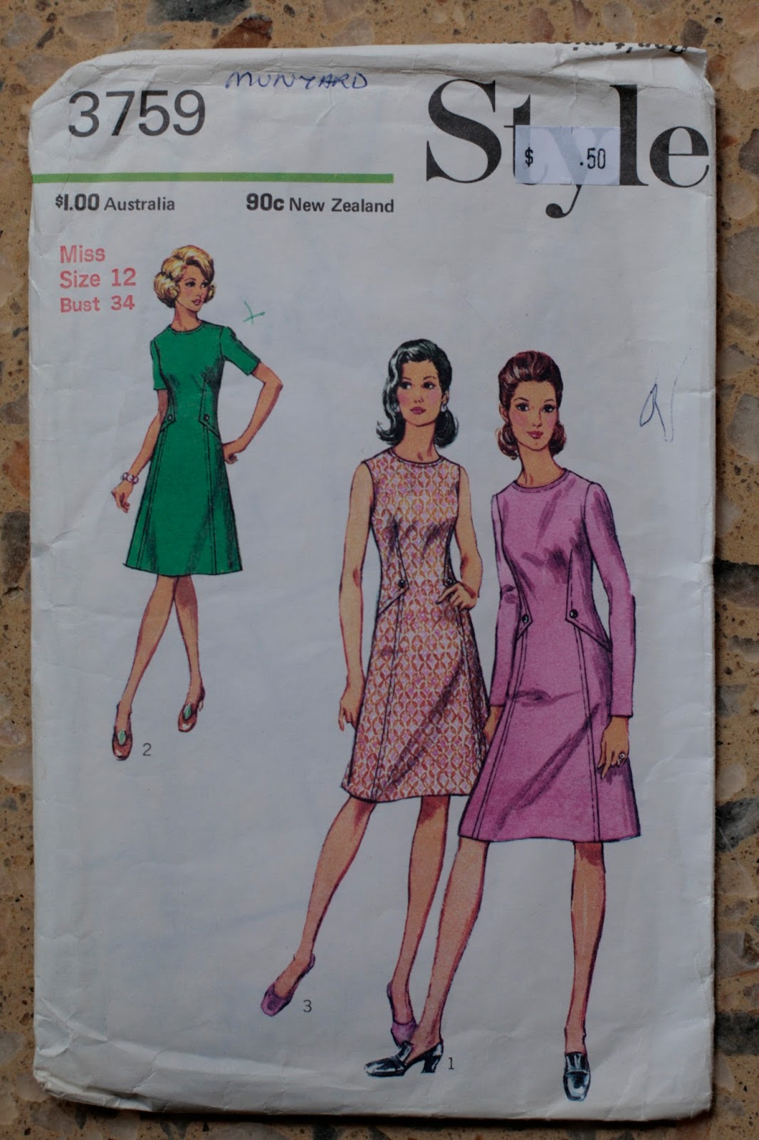 Results of the FBA revelation: vintage Simplicity 7530 in Kokka border ...