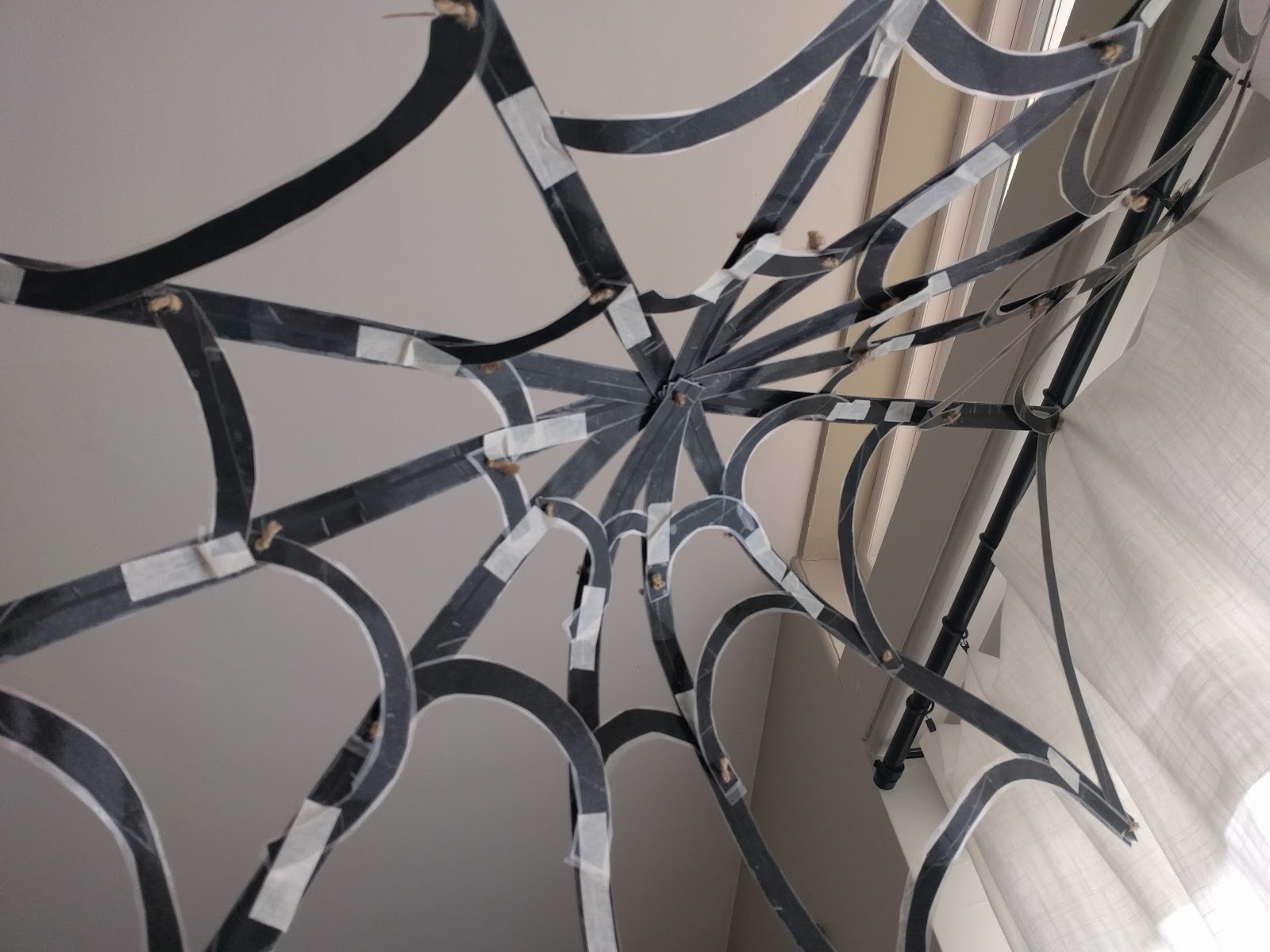 Jac Crafts: 2 DIY Festive Spider Webs