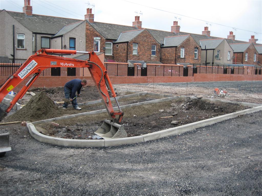 Welcome to the Green Heart Dens blog page.......: Installing new pin kerbs