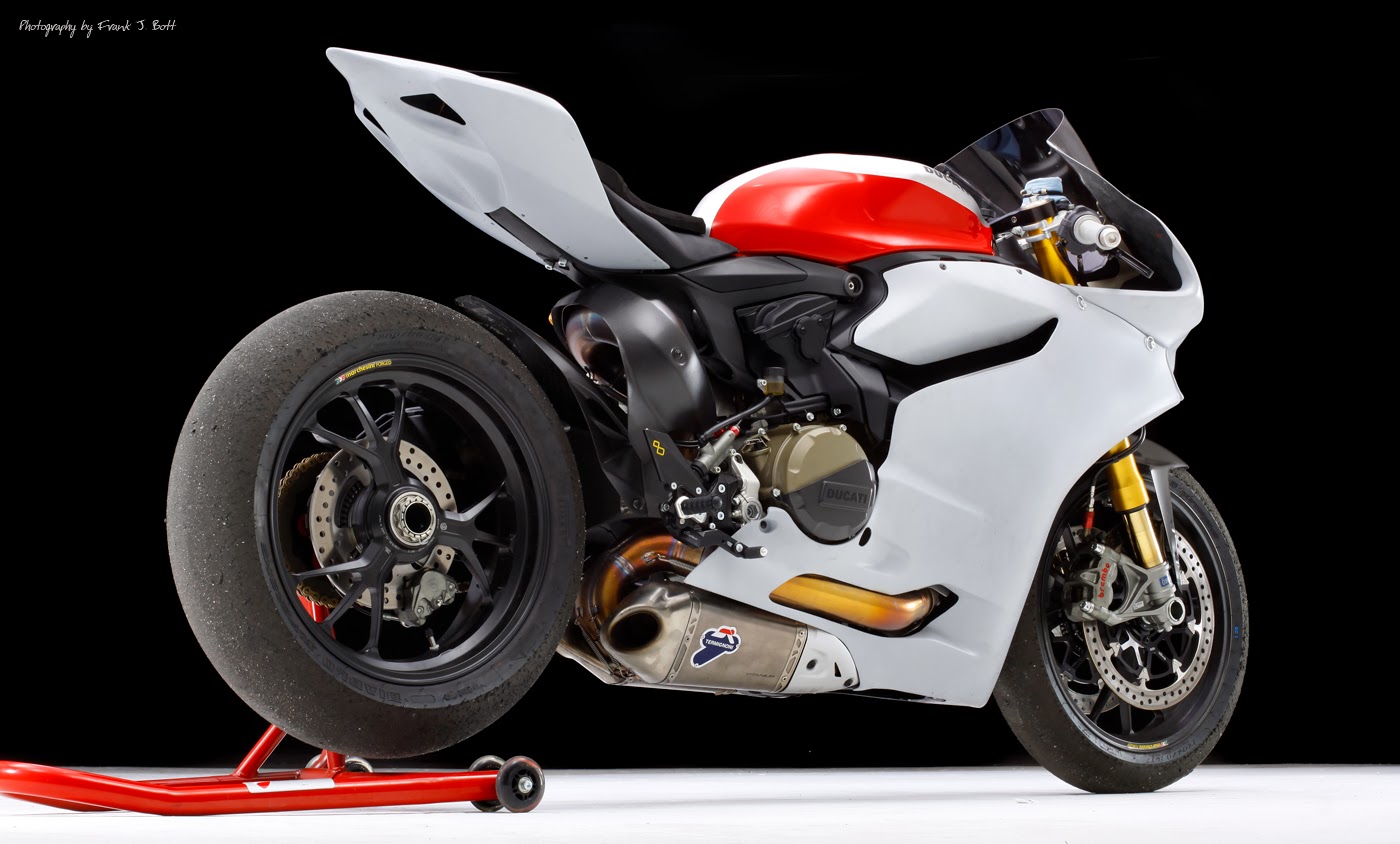 Motorcycle Photography by Frank J. Bott: Ducati Panigale R Custom