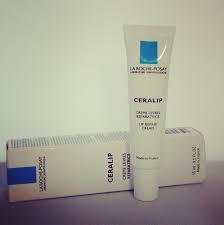 Improviso Feminino: Ceralip La Roche-Lábios ressecados