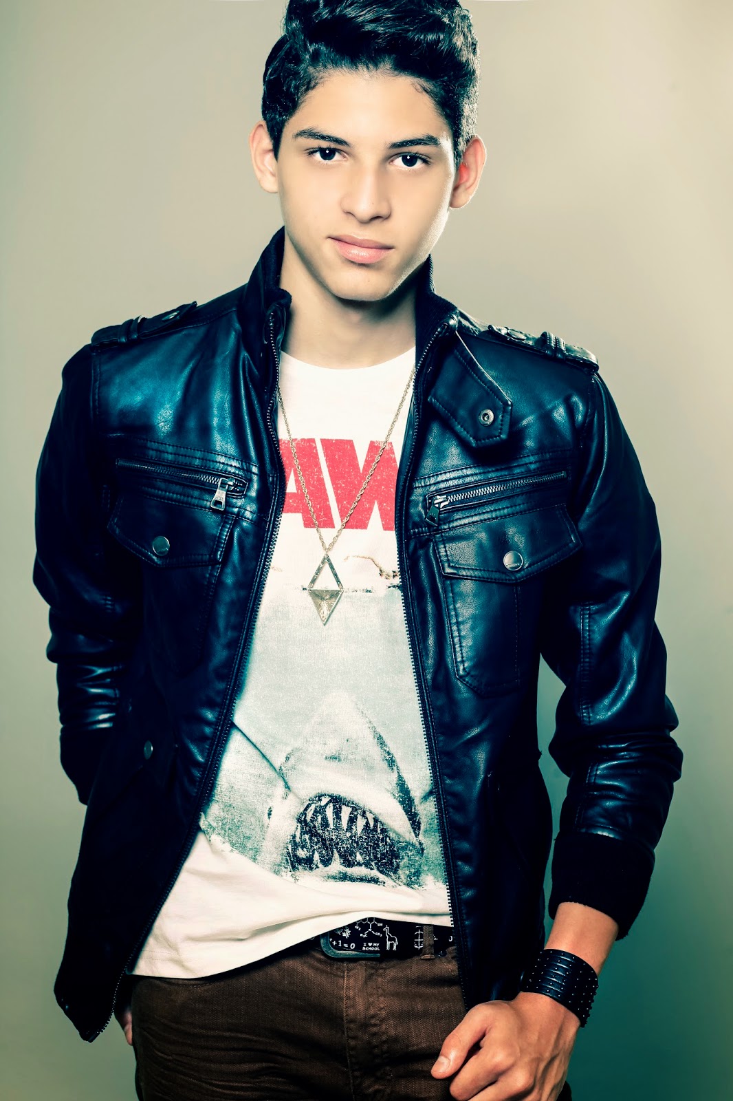 Jayson Guzmán despide exitoso 2014 - Actividades Artisticas