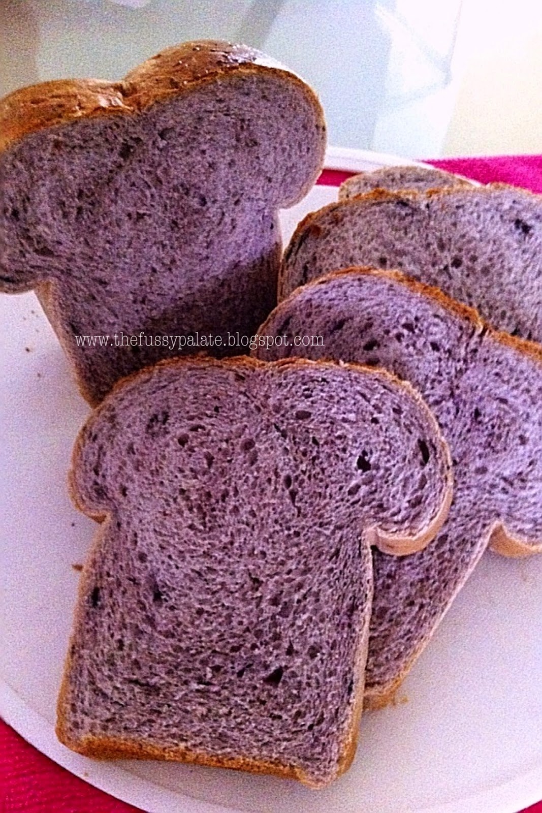 The Fussy Palate: Button Mushroom-shaped Blueberry bread