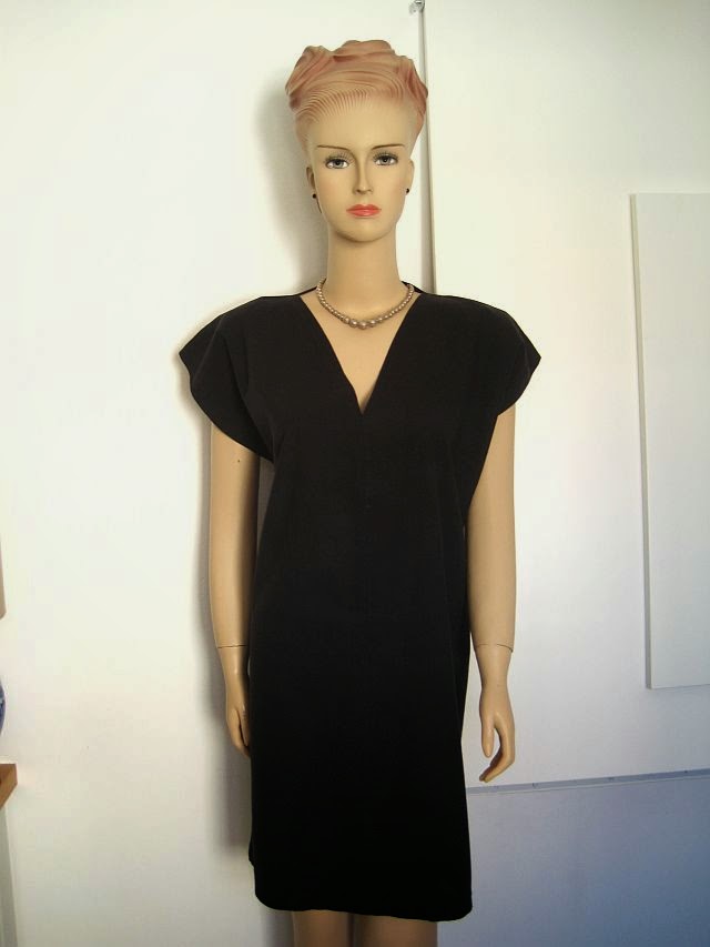 Easy Shift Dress + FREE Sewing Pattern | Greenie Dresses For Less