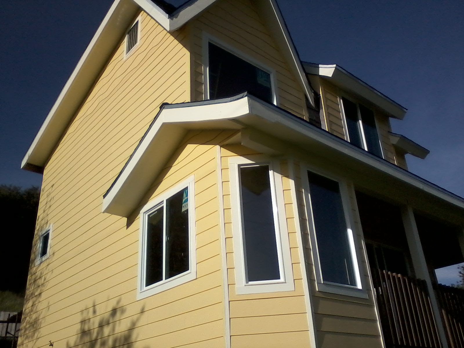 Flyingvan: Enclosed Soffits