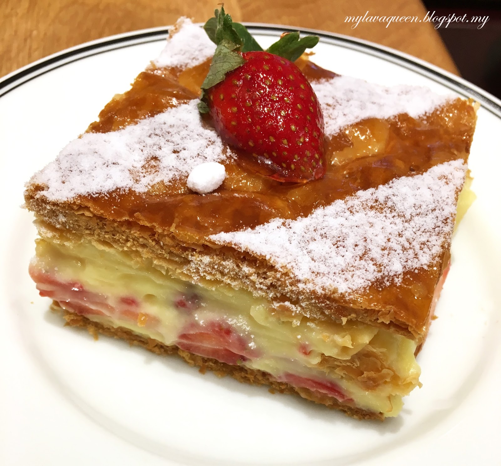 PAUL @ PAVILION KUALA LUMPUR - Lava Queen