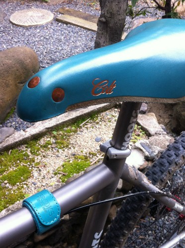 avelo Bicycle shop | アヴェロ バイシクル ショップ 浦和: BROOKS TROUSER STRAP ブルックス裾留めバンド