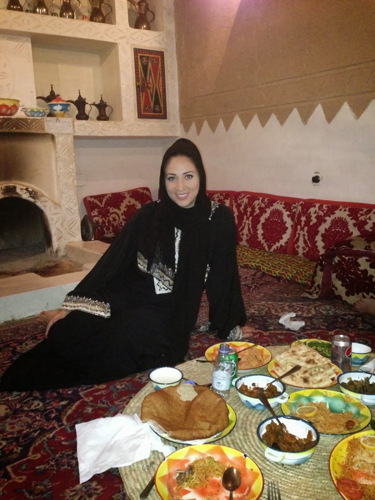 Sparkling Desert: Traditional Saudi Food - Najd Village