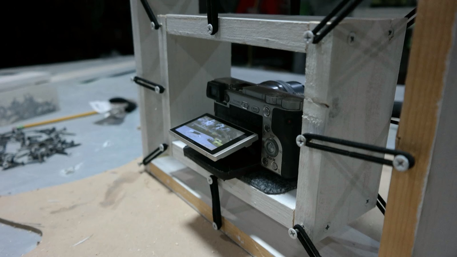 Steady Box: $5.00 DIY Camera Stabilizer - Photography Blog Tips - ISO ...