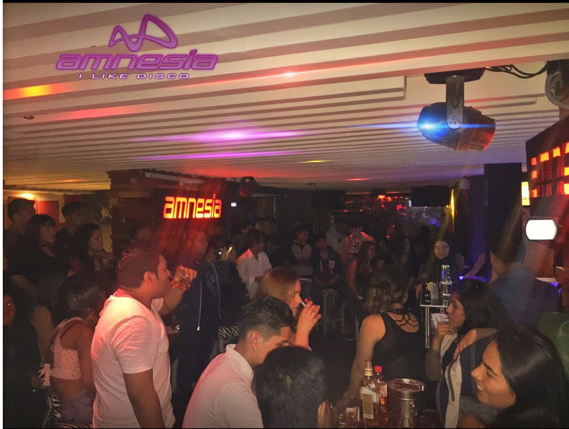 Las Flores S.J.L. Lima Perú: Bares y Discotecas