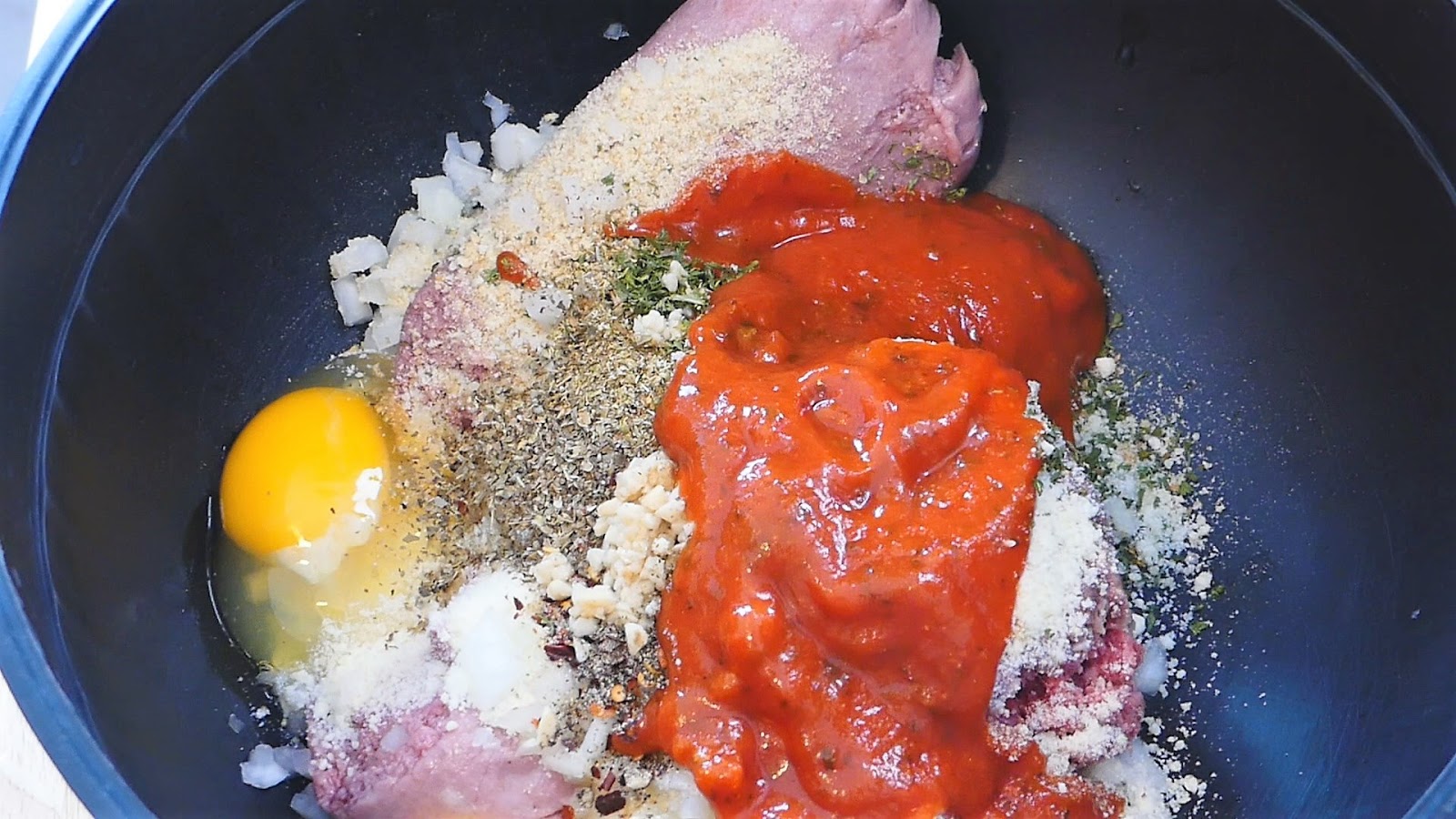 Zombie Head Meatloaf with Spaghetti