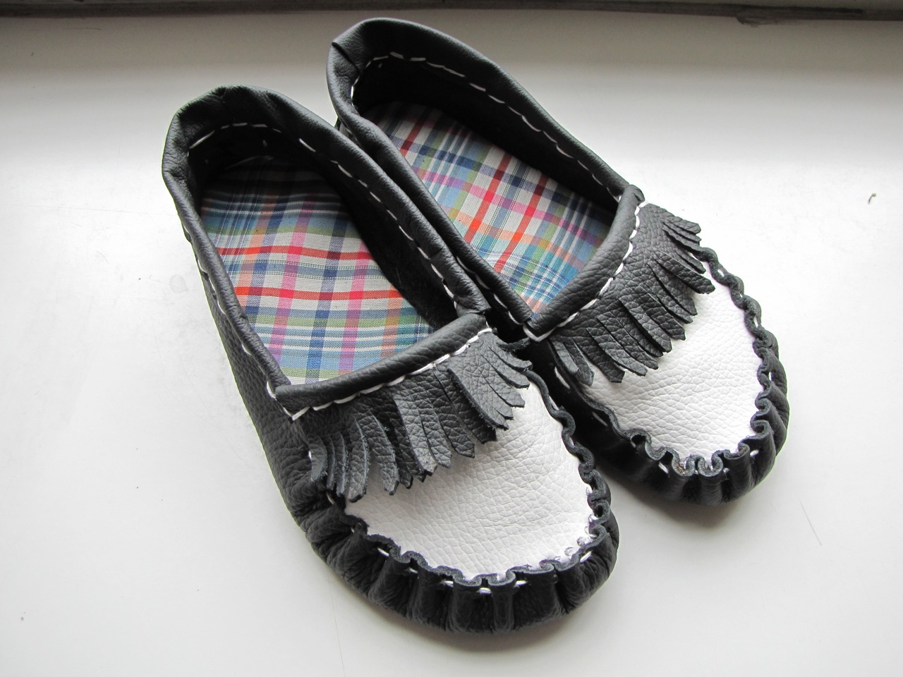Of Dreams and Seams: Making Moccasins! With full How-To...