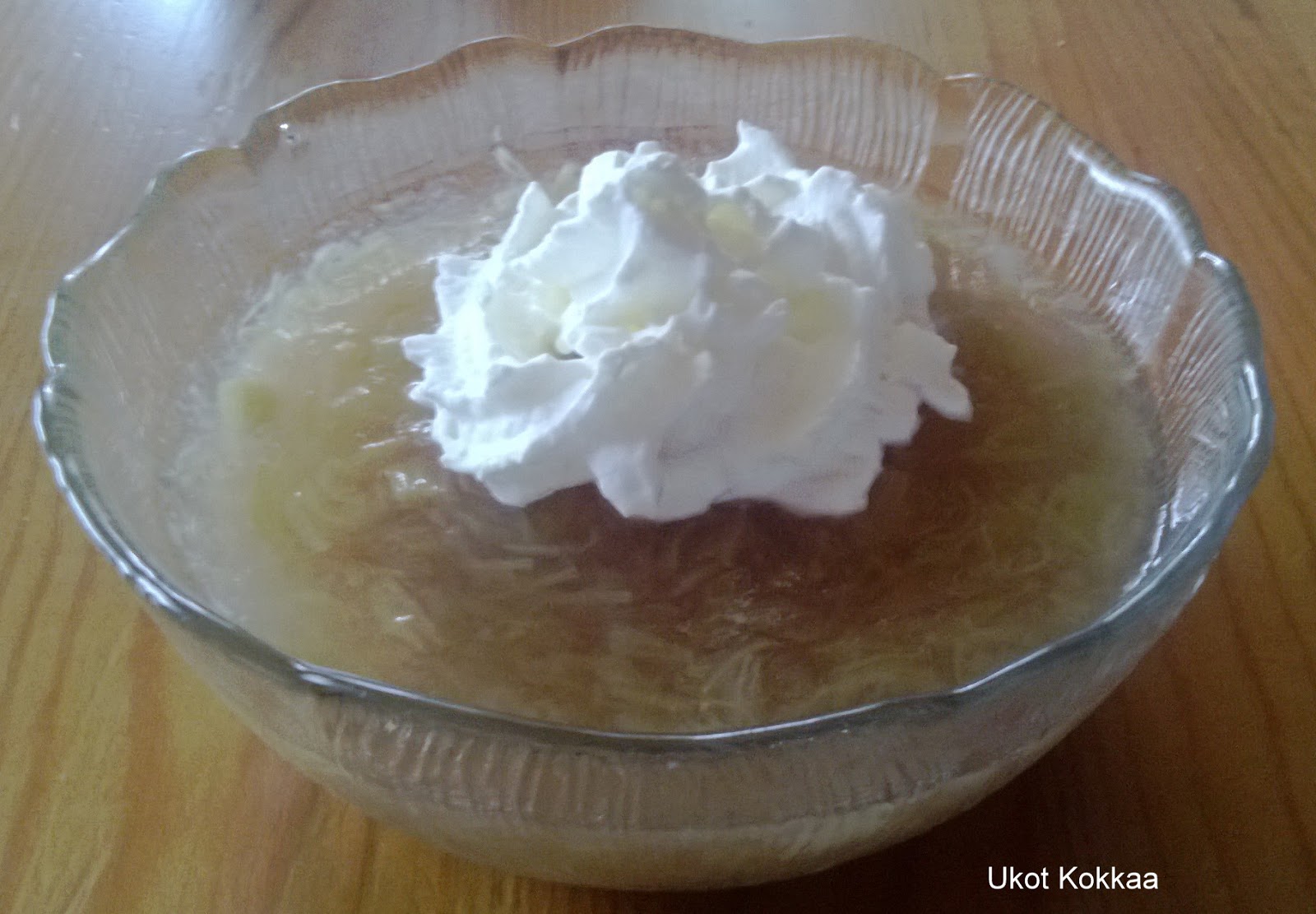 Ukot Kokkaa: Raparperikiisseli