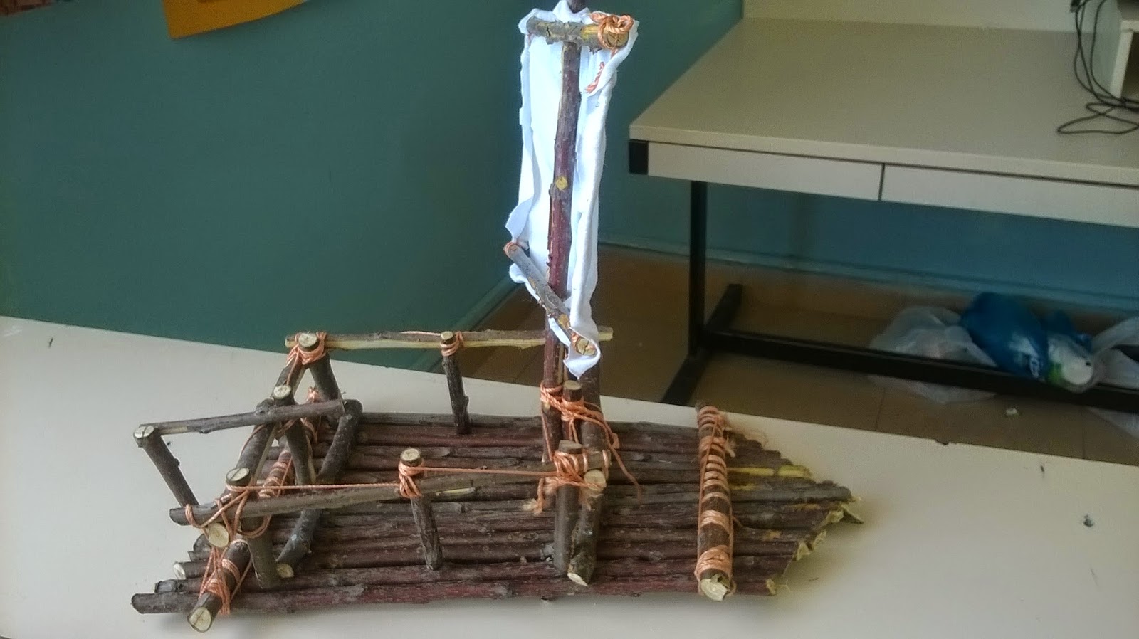 ΠΙΝΑΚΑΣ ΚΑΙ ΚΙΜΩΛΙΑ : Μαΐου 2015