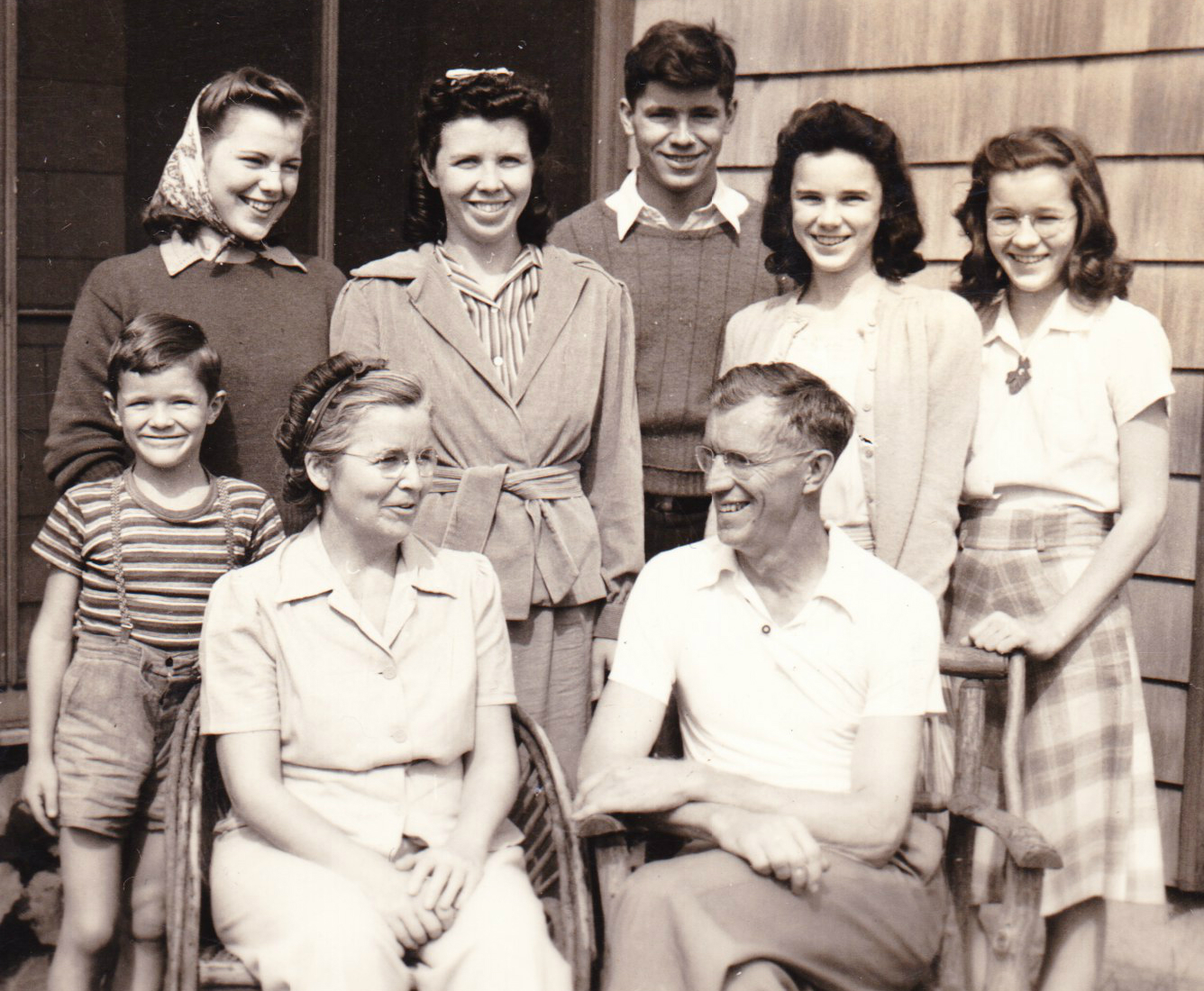 Papergreat: The Blair family's 1942 Christmas postcard