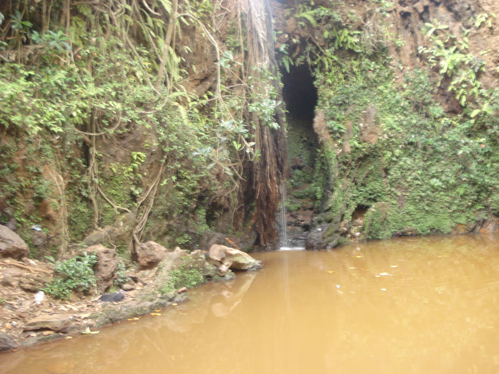 ULAVI, AKALAGAVI, WATER FALLS IN UTTARA KANNADA: TRIP IN BIKE 29/4/2012 ...