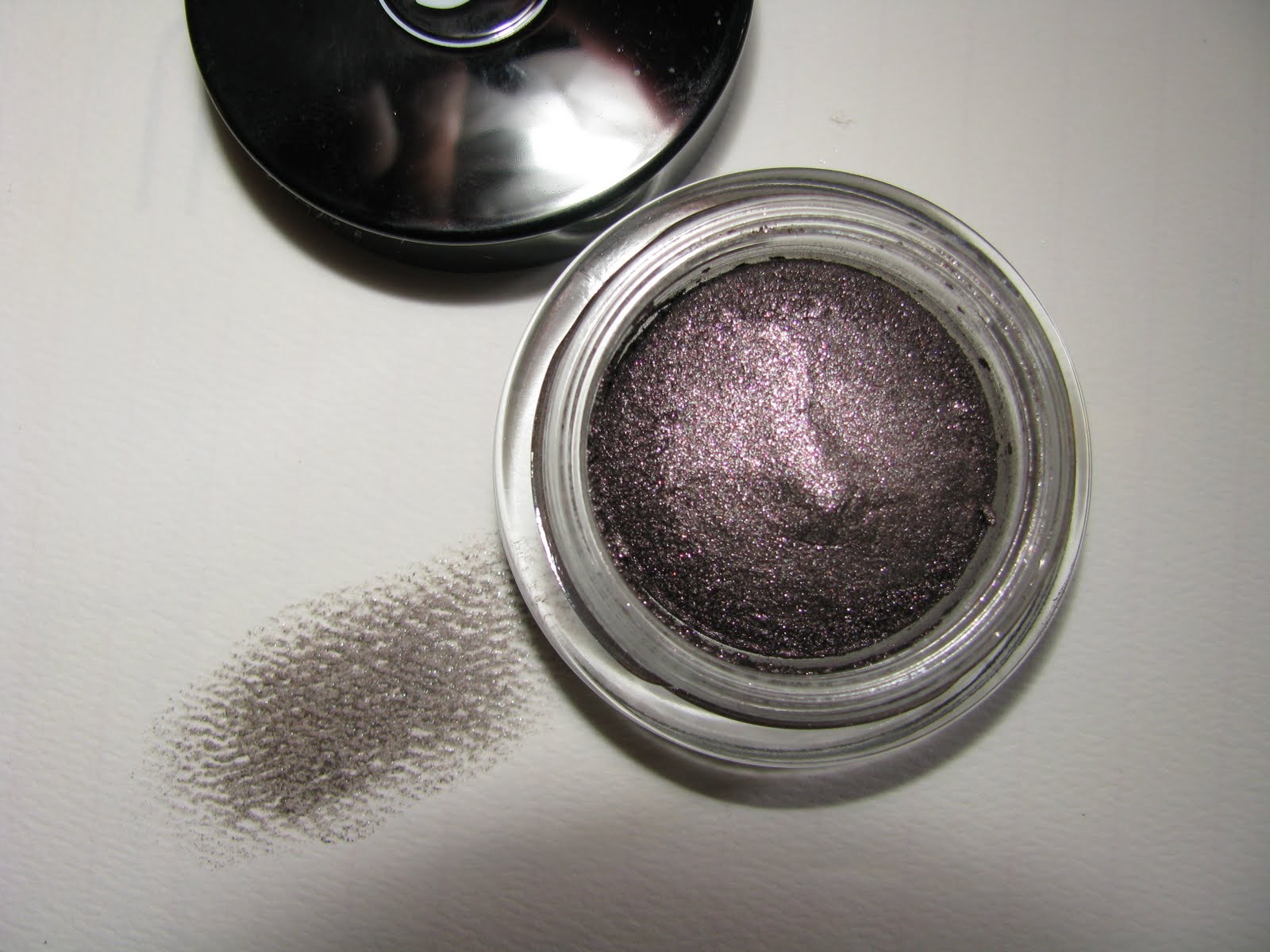 The Beauty Alchemist: Chanel Illusion D'Ombre Eyeshadow
