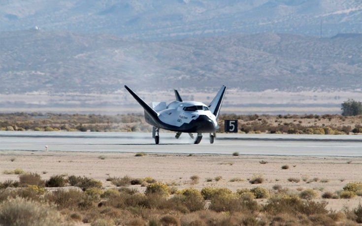 Το επιβατικό διαστημόπλοιο Dream Chaser έκανε την πρώτη του πτήση | Βίντεο