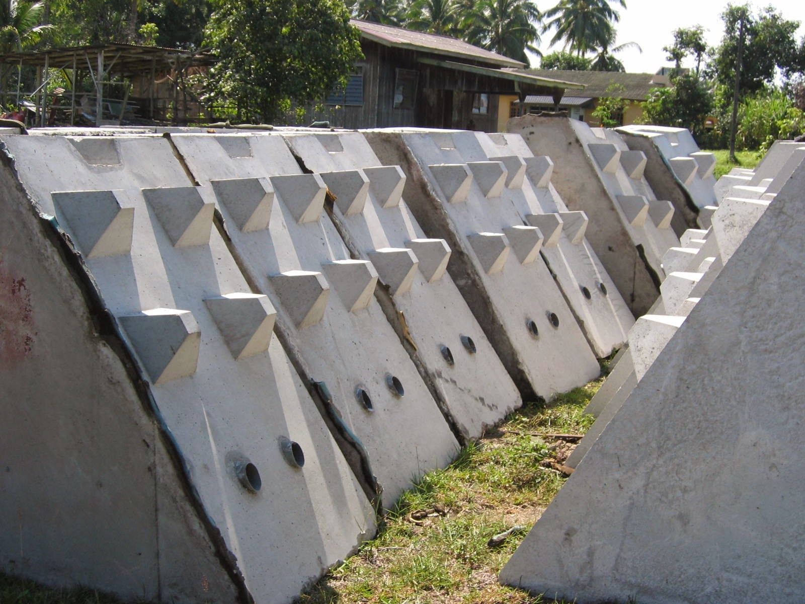 Fadhlan Abdul Hadi: SAMBUNGAN KAJIAN LABUAN BLOK SEBAGAI PENAHAN ...