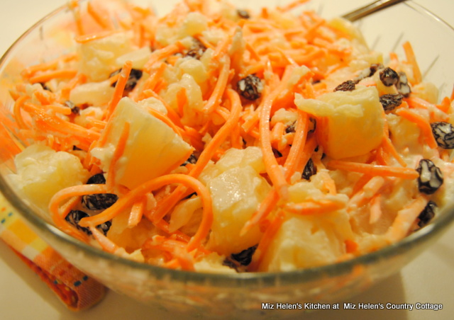 Old Fashioned Carrot Salad