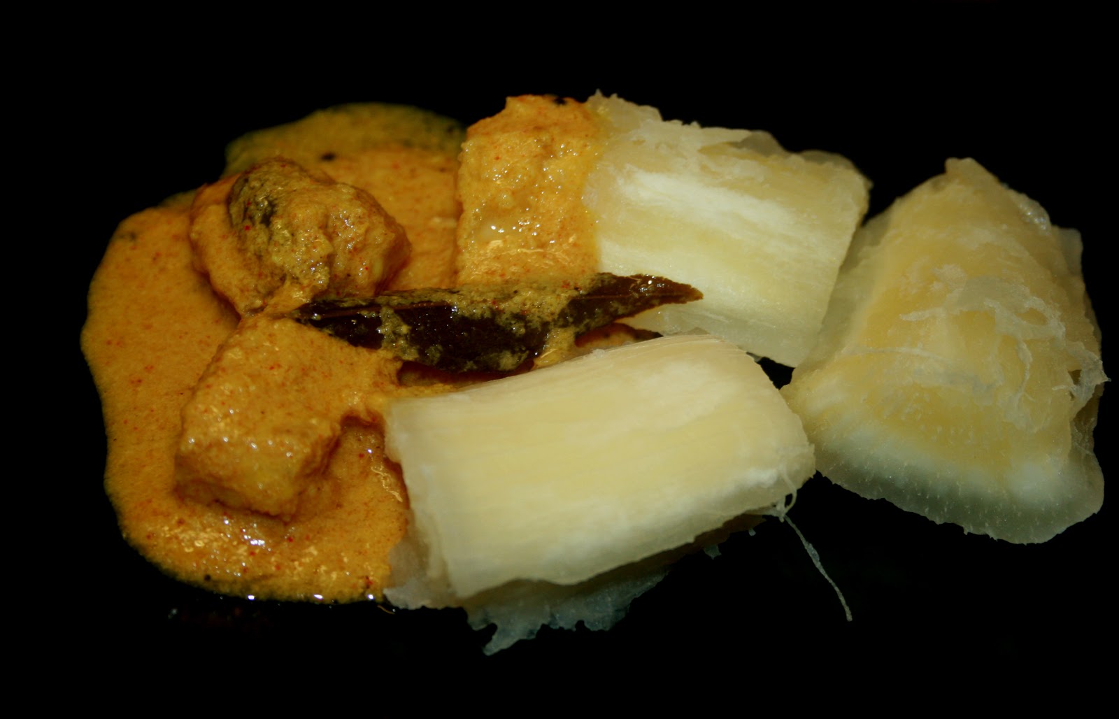 Third Kitchen: Thenga aracha meen curry