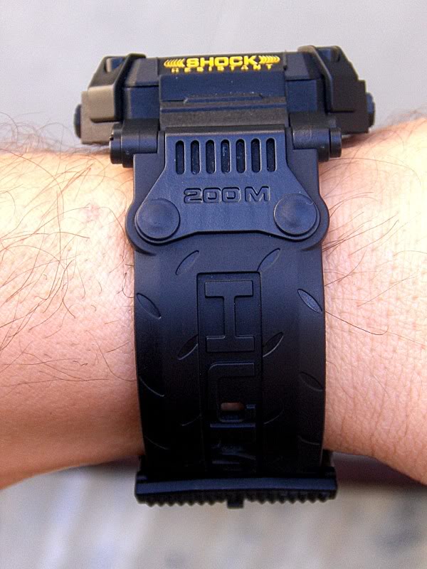 bettermenthings: NEW TIMEX HUMVEE WATCH