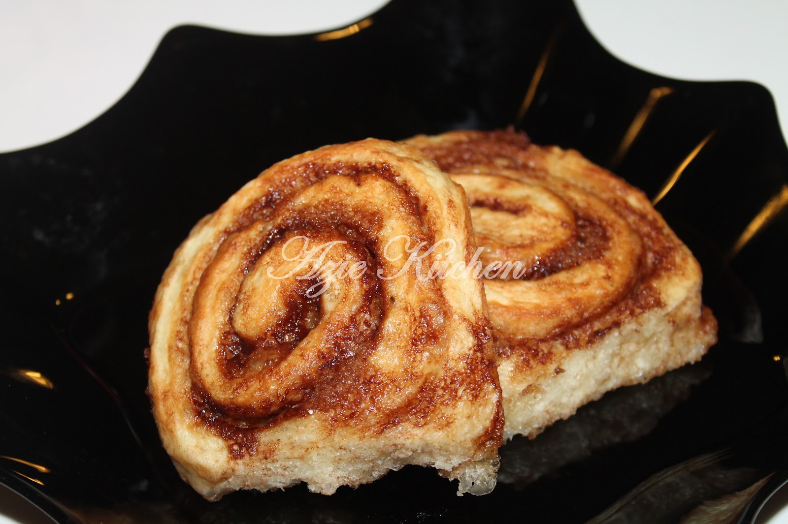 Ninety Minutes Cinnamon Rolls - Azie Kitchen