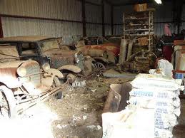 downunderdeuce: Barn finds...abandoned..lost....treasure hunting classics!