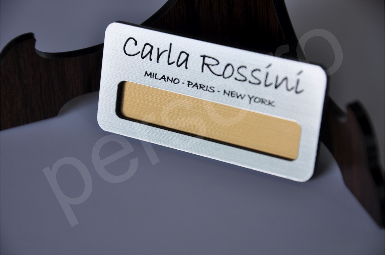 GRAVURA LASER: Ecusoane gravate