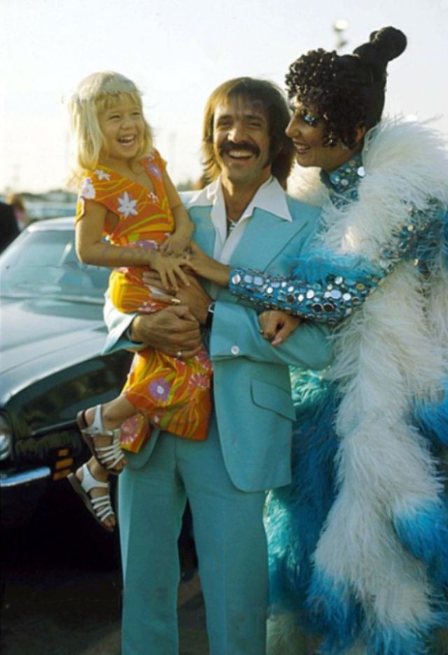 Before Chaz Bono, Here Are Lovely Photos of Chastity With Her Parents ...