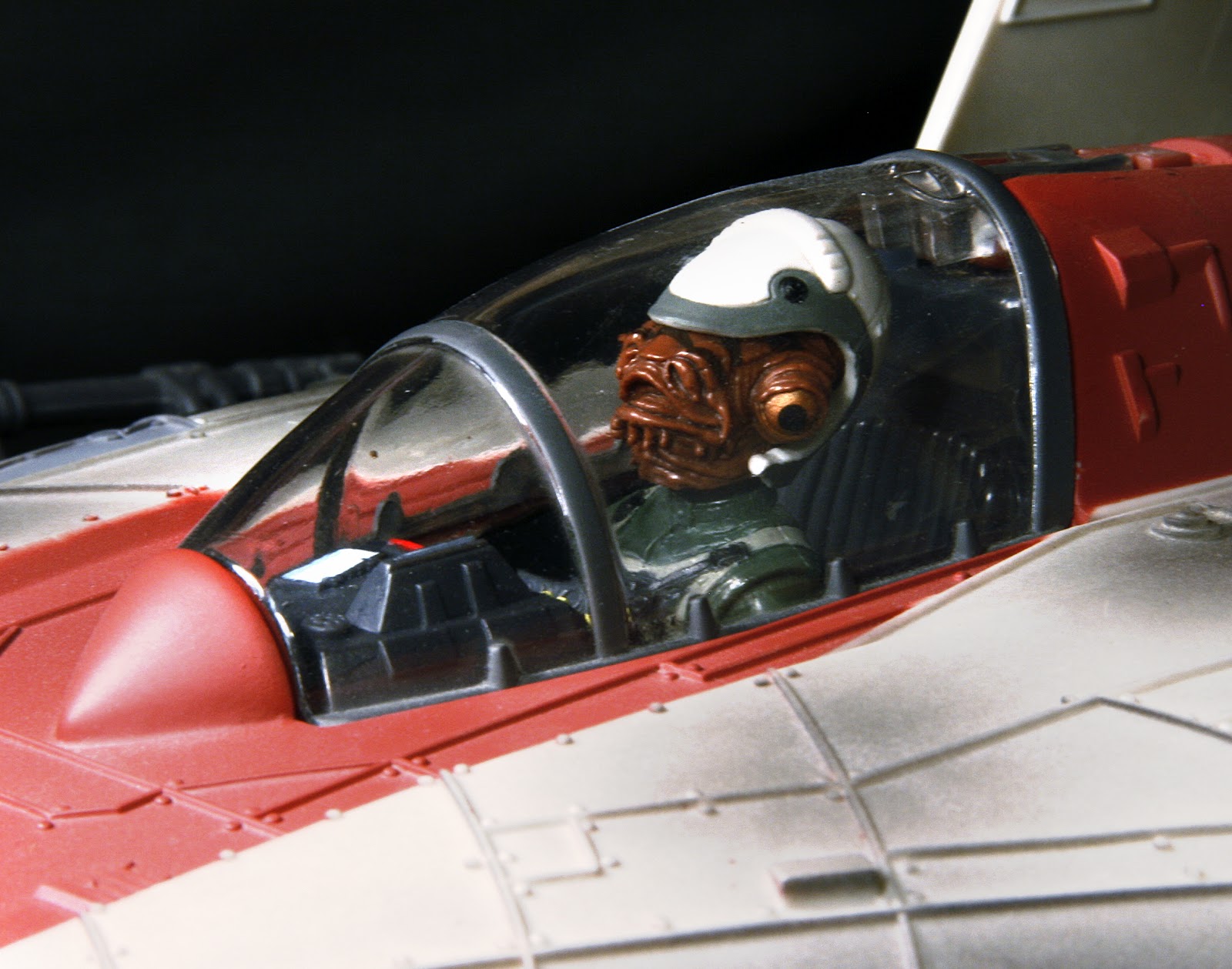 Kisho Meteora, Star Wars Collector: Mon Cal A-Wing Pilot Action Figure