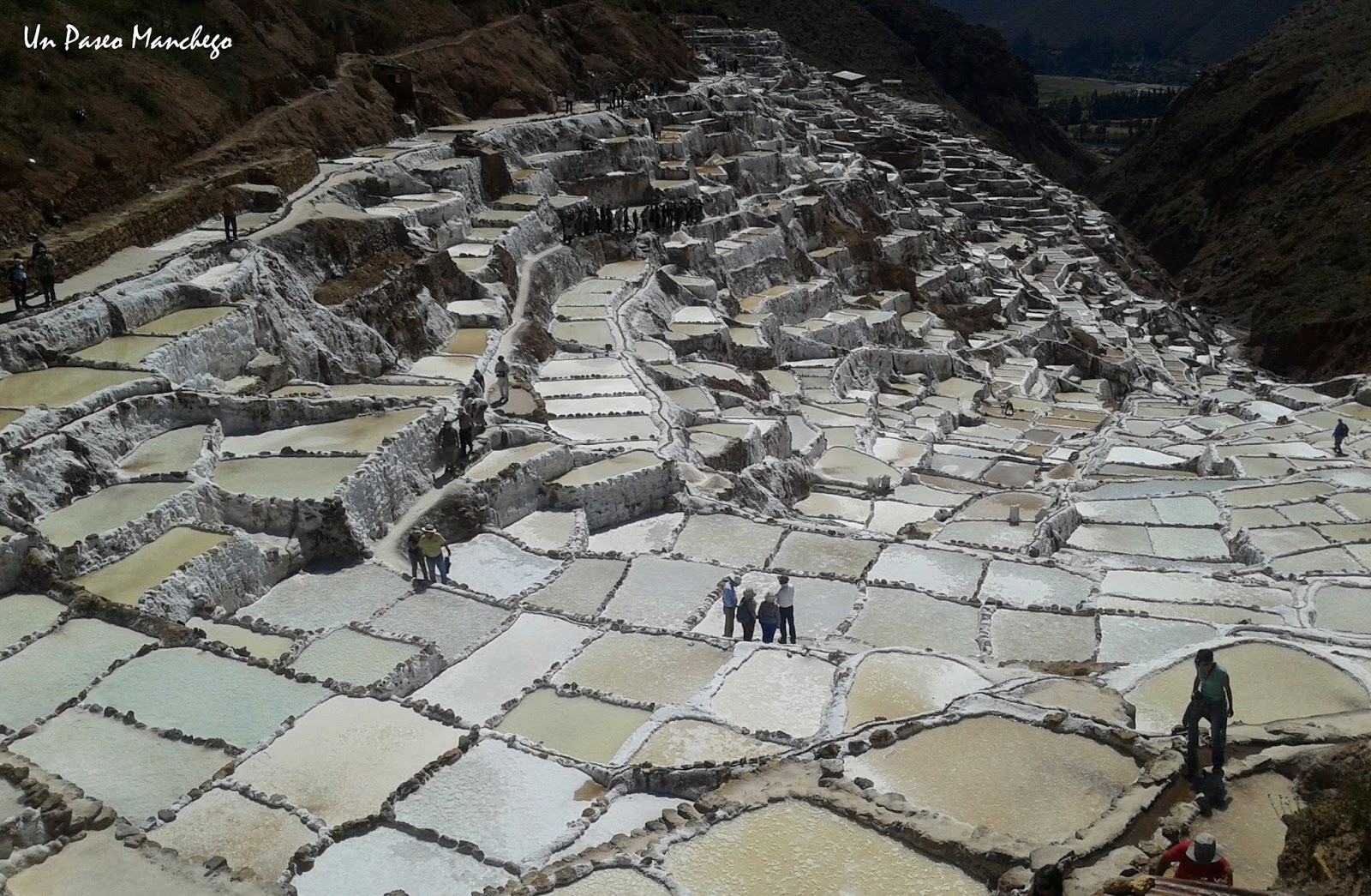 Un Paseo Manchego: Salineras de los Maras (Perú).