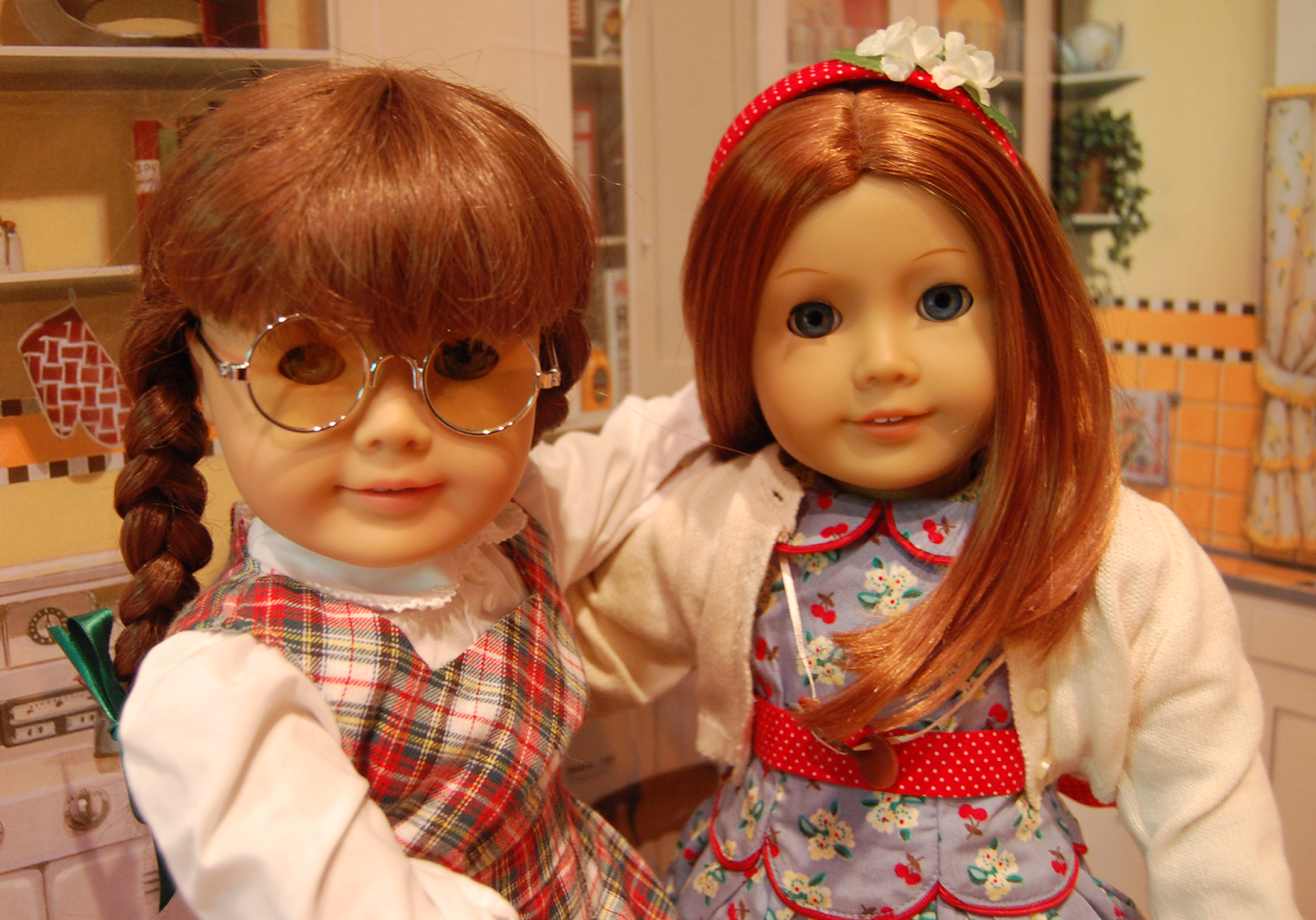 A Peek into the Pantry: Emily's Roast Beef Tea Sandwiches, Cheddar ...