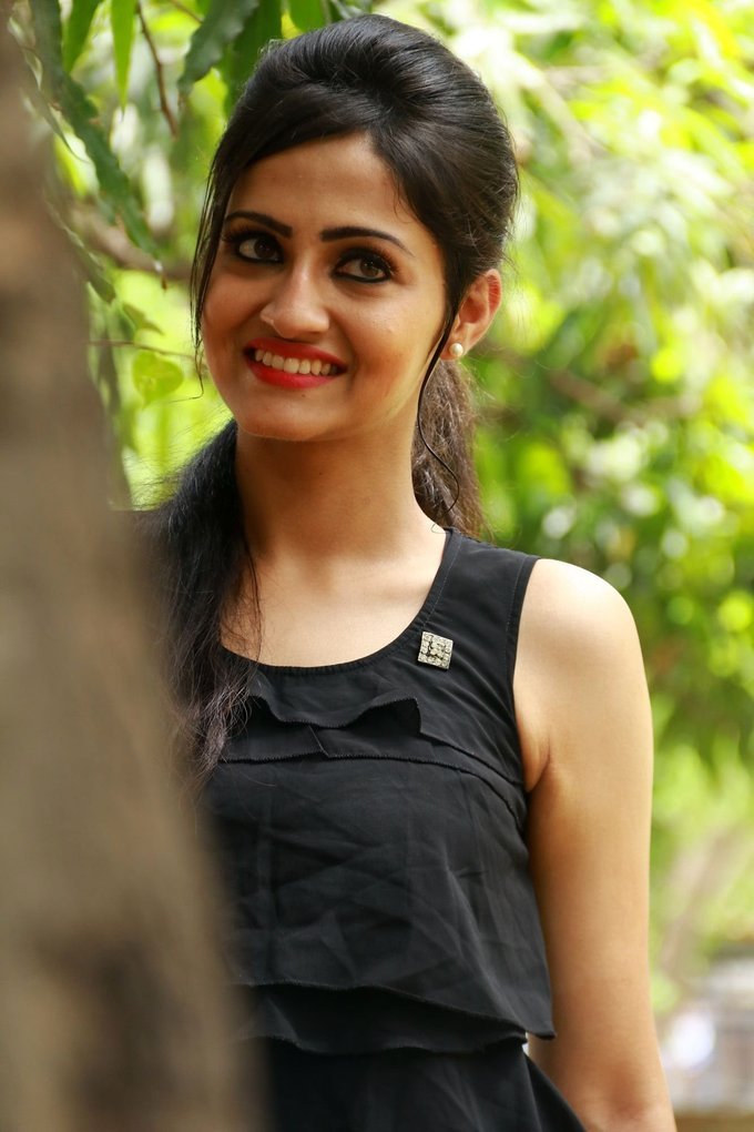 Desi Actress Pictures: Sonal Singh Stills In Black Dress At Koothan ...