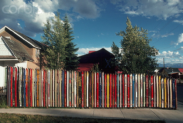 Play fair have fun: Funny and unusual fences