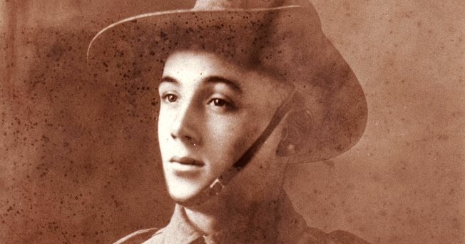 Leafing through Linda's Tree: Arthur Roberts : From Boyhood to ...