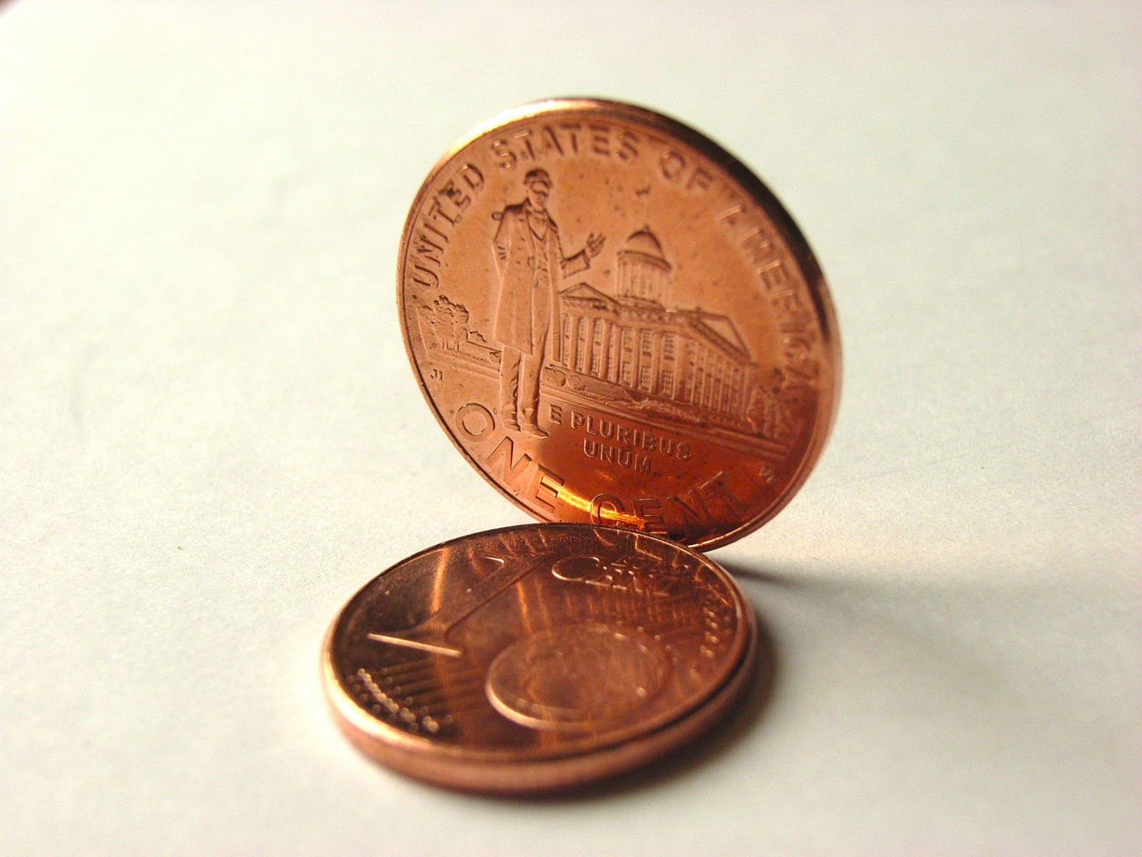 Bilder Bibliothek M nzen Im Vergleich 1 Euro Cent 1 Dollar Cent Bilder Bibliothek M nzen Im Vergleich 1 Euro Cent 1 Dollar Cent