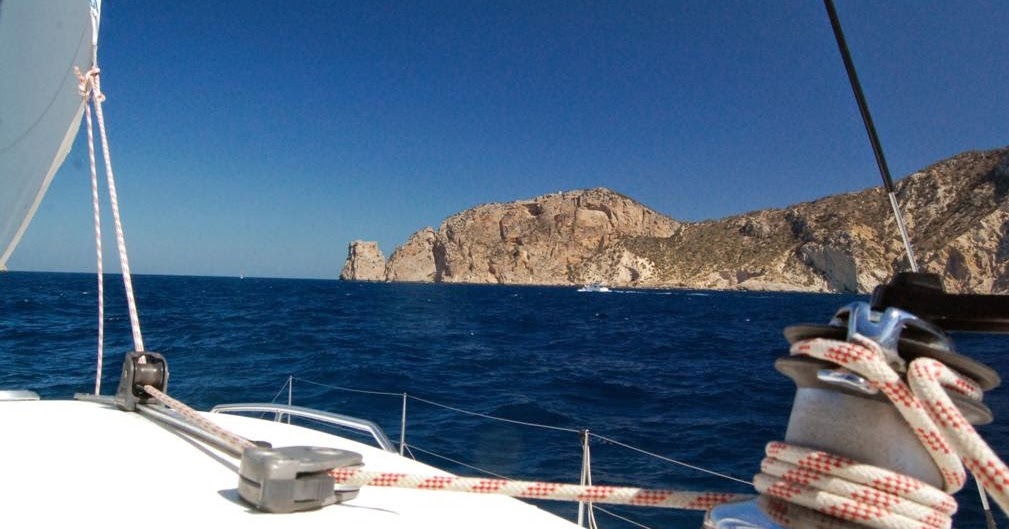 (B)Logbuch der MAGIC CLOUD, Lagoon 410, entspanntes und aufrechtes ...